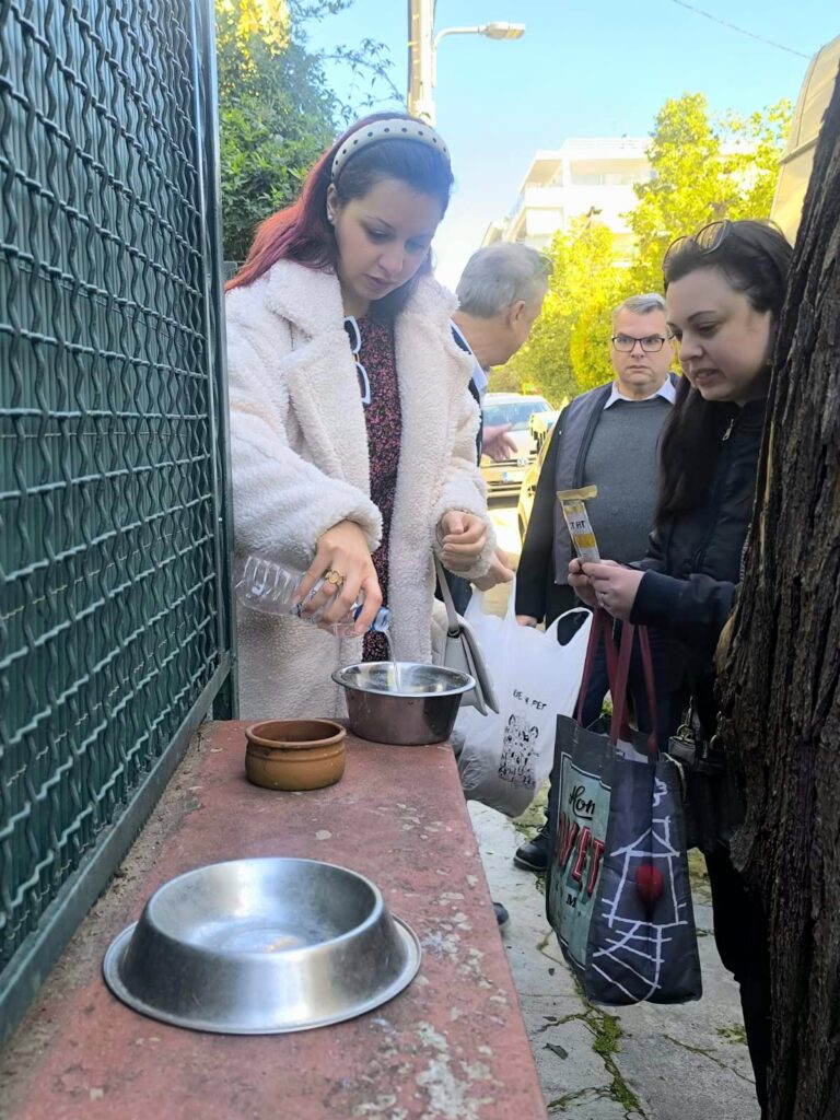 Με πράξεις αγάπης συνεχίζει η «Σύγχρονη Πολιτεία» τη φροντίδα των ...